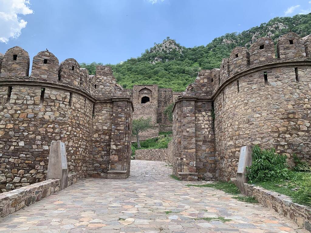 Bhangarh Fort History: 300 Years of Haunted Legends from Alwar
