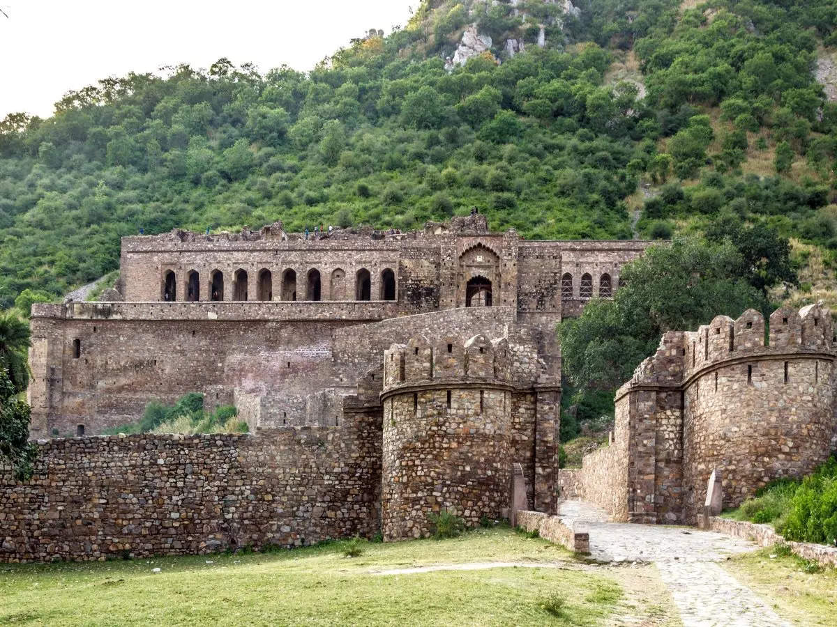 Bhangarh Fort History: 300 Years of Haunted Legends from Alwar